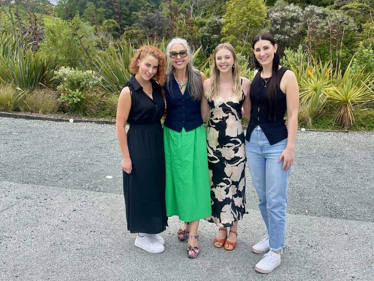 BEYOND THE MIRROR- EDITION XI - katyamaker